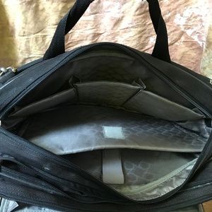 Kenneth Cole Reaction | Bags | Kenneth Cole Reaction Laptop ...